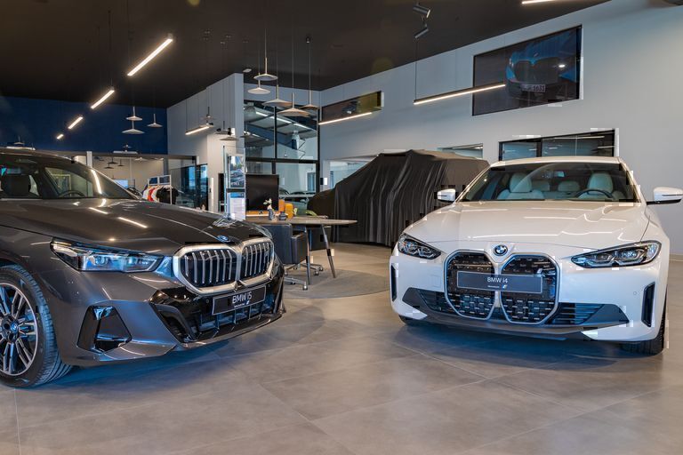 Gigs & Geeks | Red Motors encabeza el segmento de lujo en Costa Rica ...